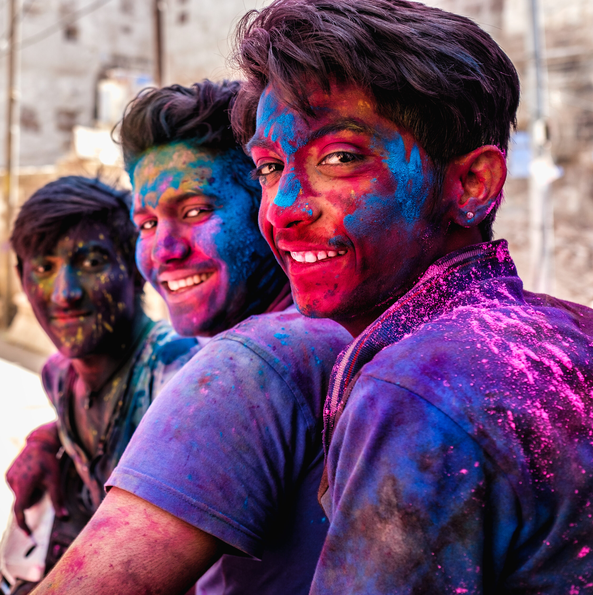 Hello Holi – FUJILOVE MAGAZINE