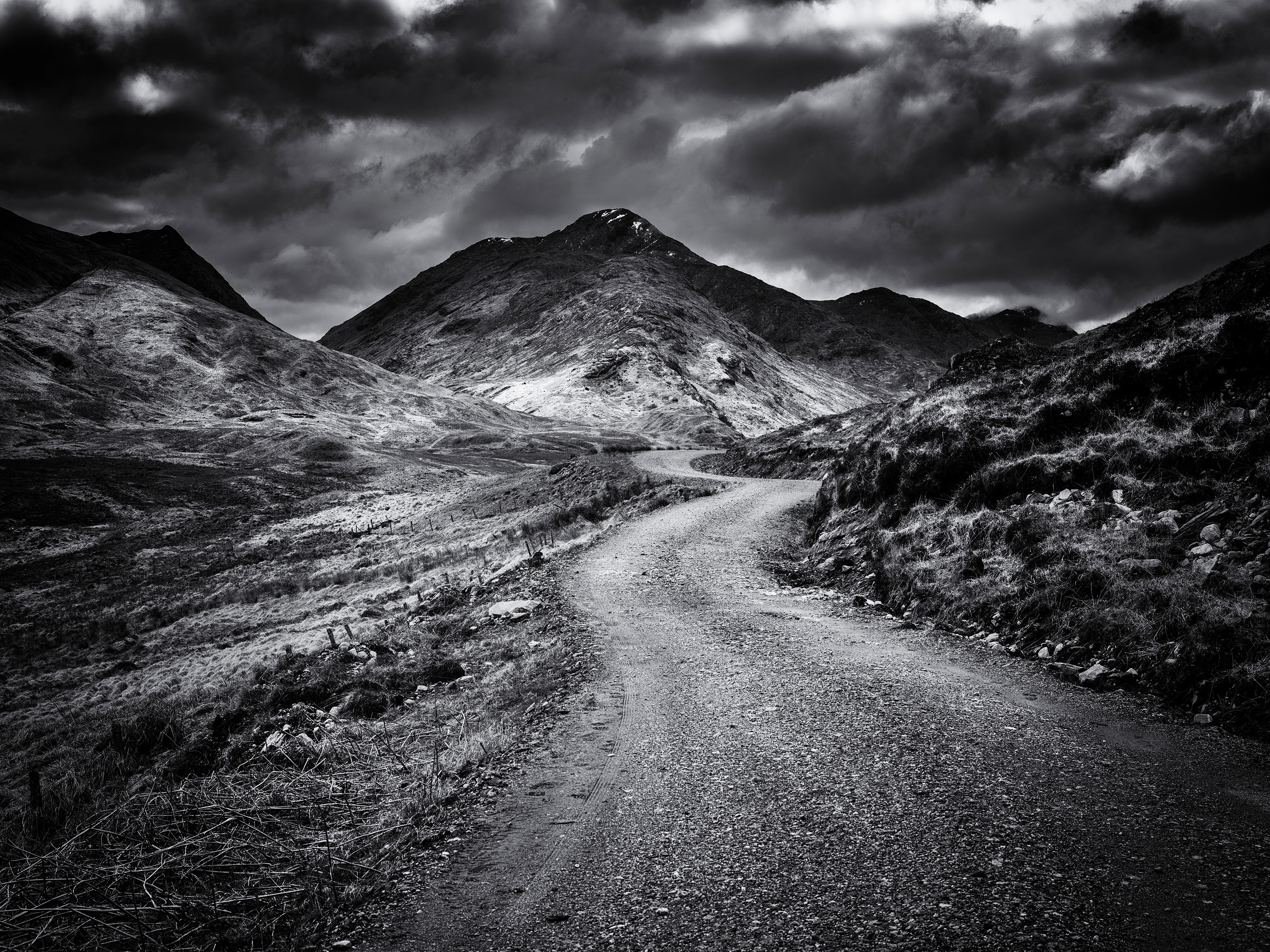 Black And White Or Colour For Landscape Photography FUJILOVE MAGAZINE Black And White Or Colour For Landscape Photography FUJILOVE MAGAZINE