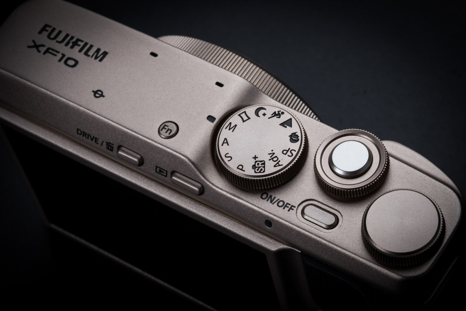 Fujifilm Introduces the XF10 – a New 24MP Premium Compact Camera ...