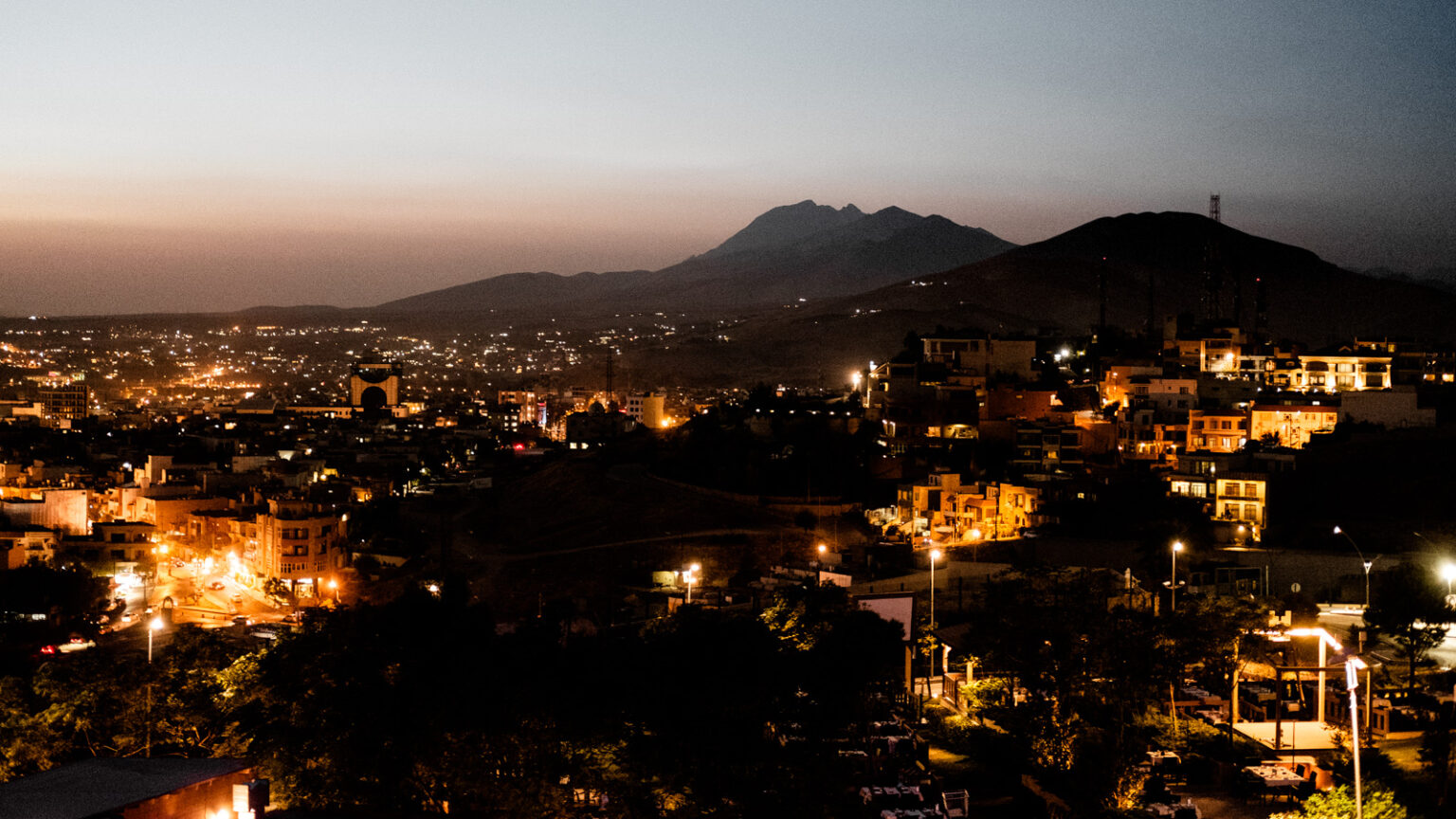 Night Lights: Iraq – FUJILOVE MAGAZINE