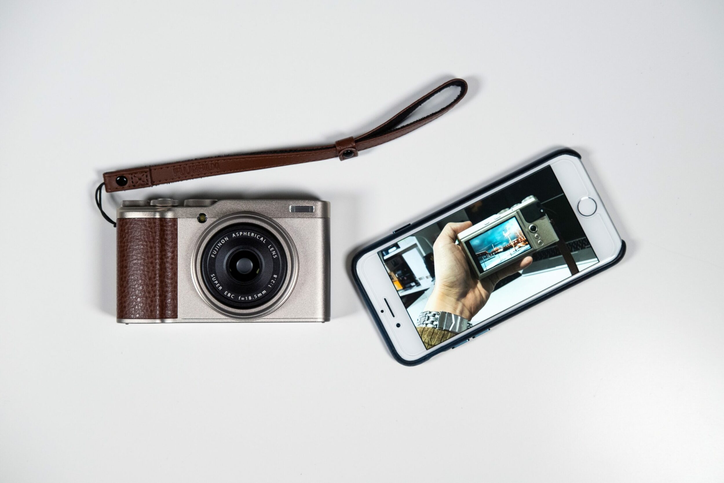 Are Point-and-Shoot Cameras Dead? – FUJILOVE MAGAZINE