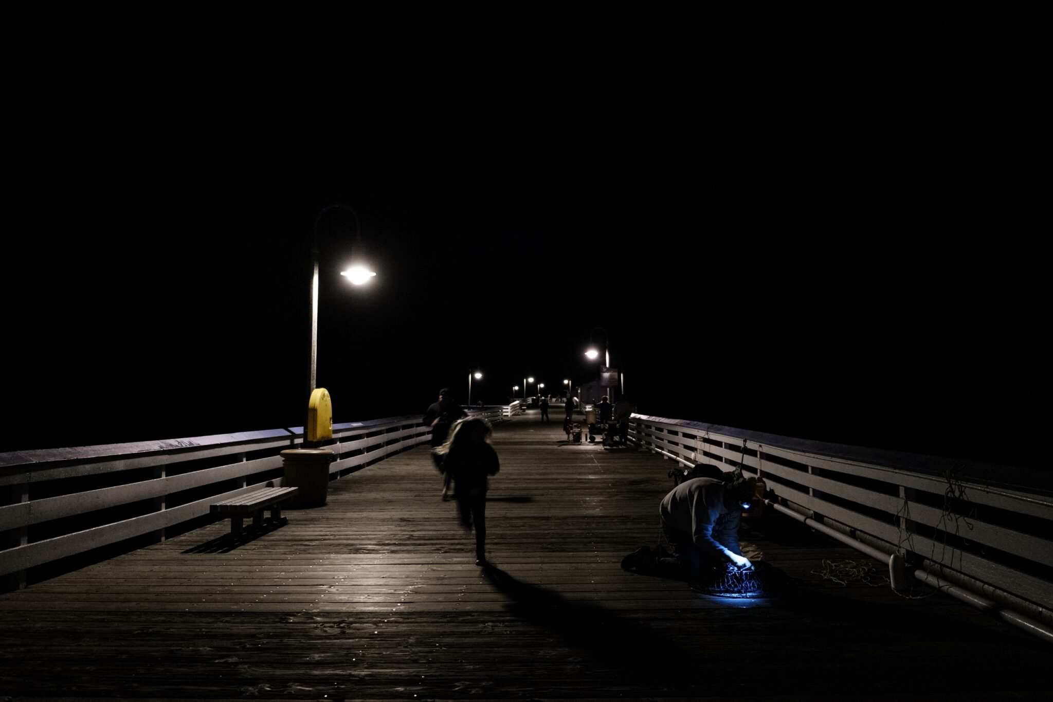 Street Photography 101: Composition Before People – FUJILOVE MAGAZINE